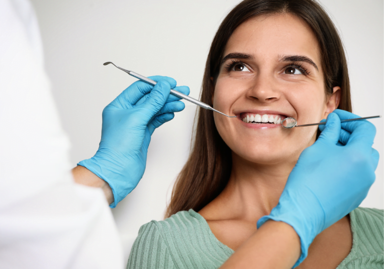 The Art of Smile Makeovers: Achieving a Radiant Smile through Cosmetic ...